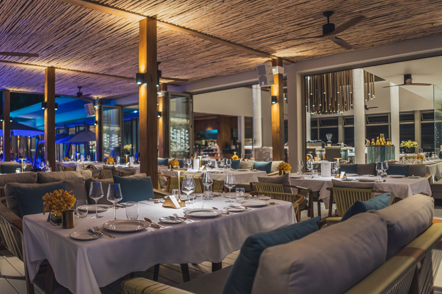 CATCH BEACH CLUB | DINING